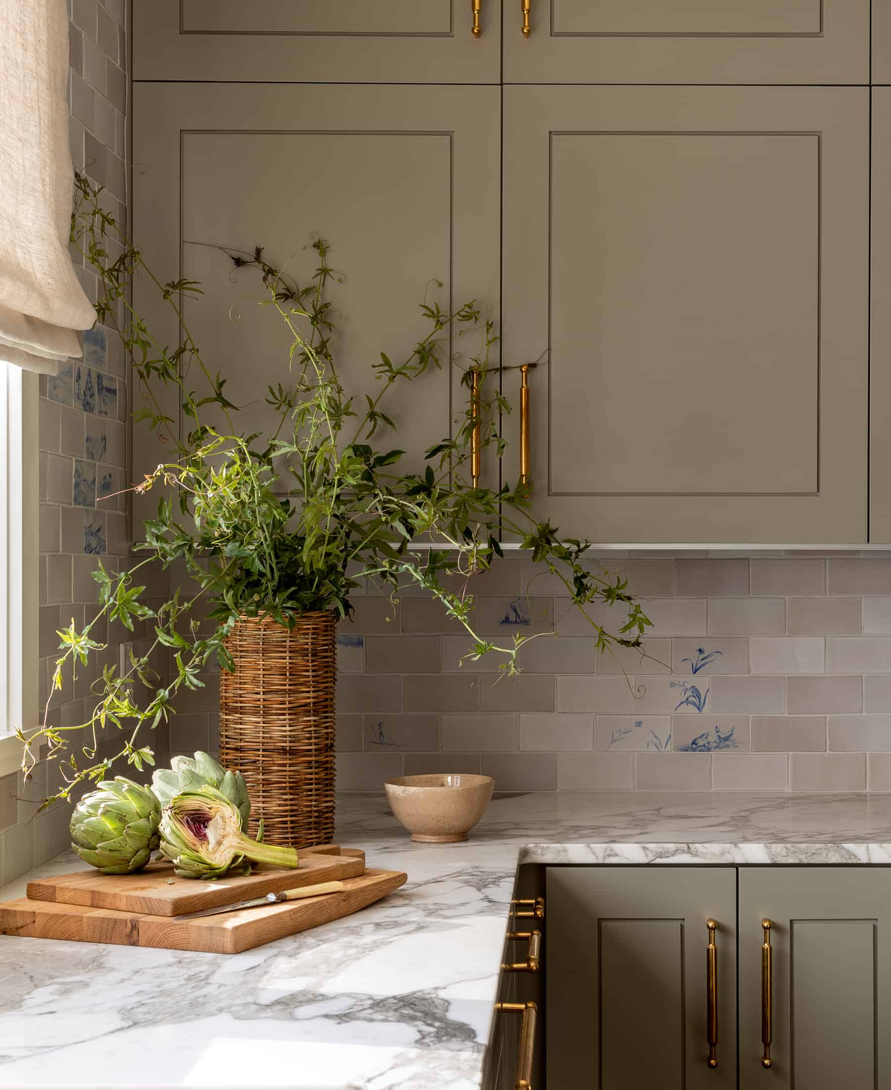 Heidi-Caillier-Design-Seattle-interior-designer-delft-tile-green ...