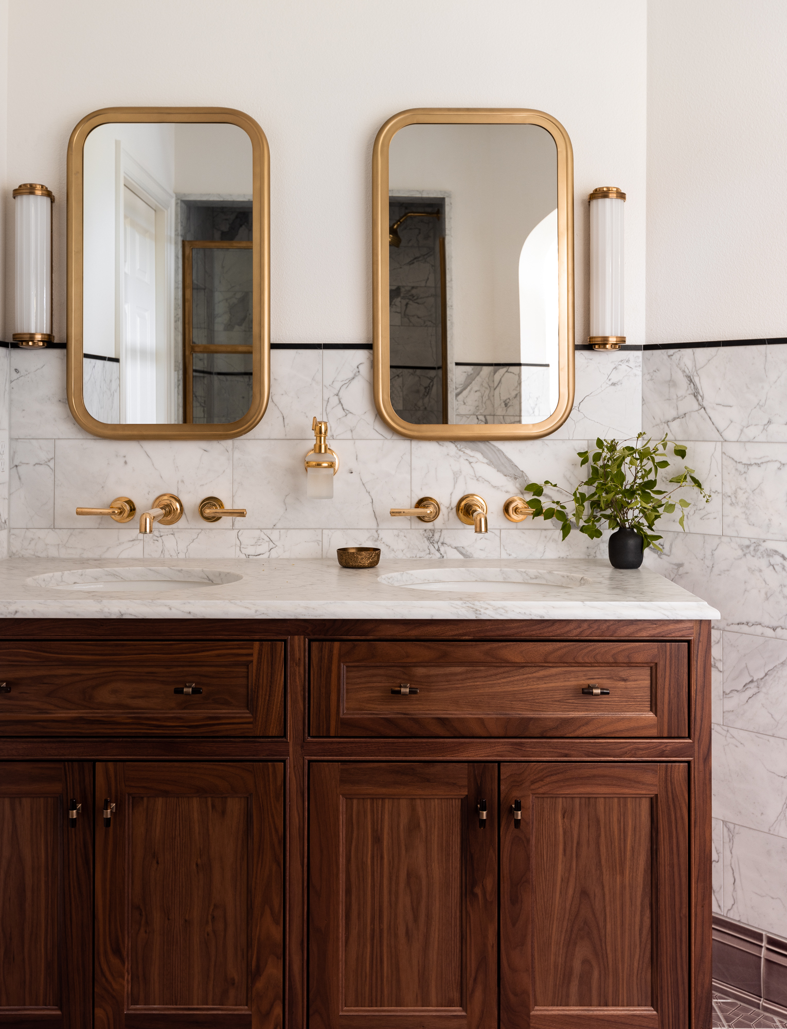 Portland - Heidi Caillier